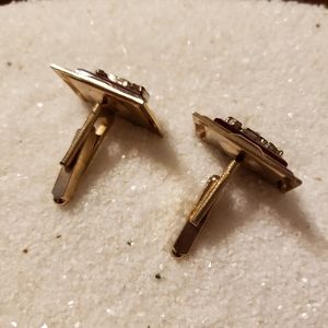 unknown | Accessories | Vintage Goldtone Red Square Cufflinks ...